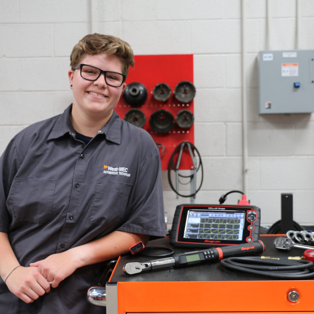 Postsecondary Pathways Begin with Dual & Concurrent Enrollment Programs - ACTE Online